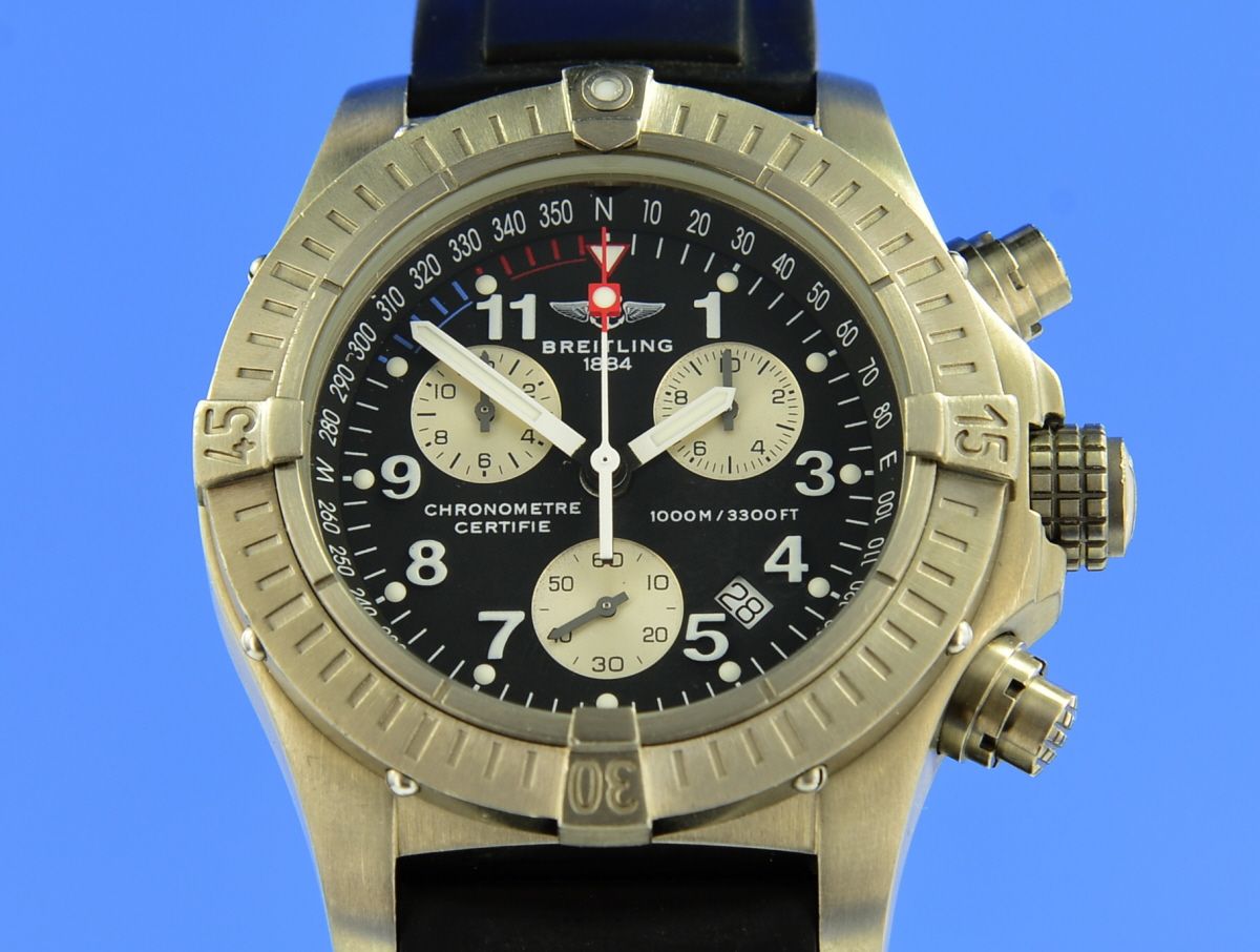 Breitling Avenger Chrono Avenger M1 Titan E73360 - E73360